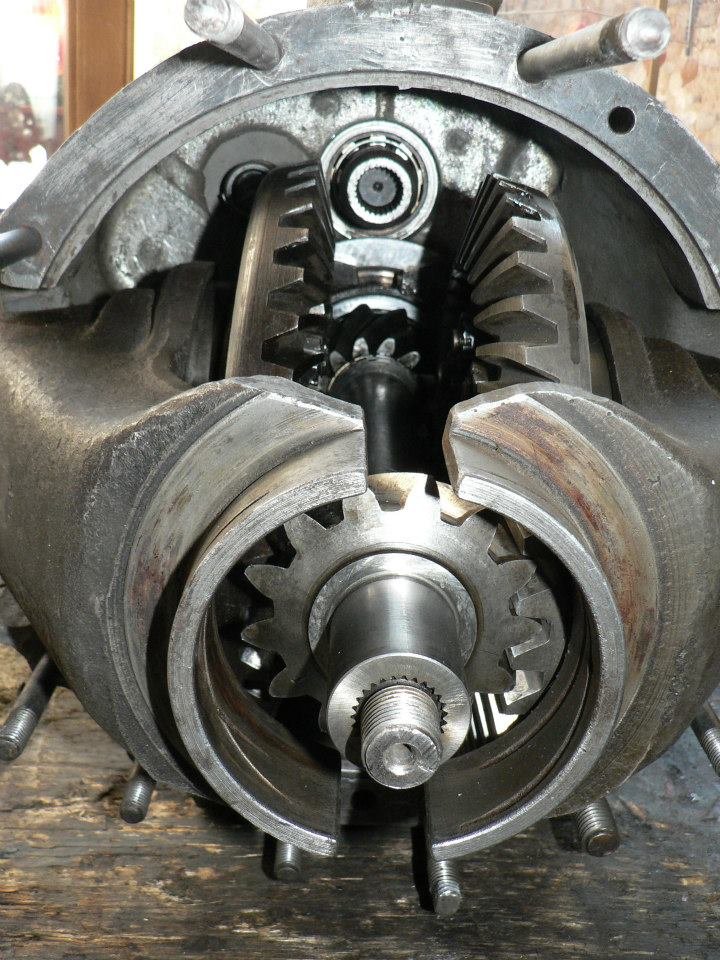 Differential :: Tatra 87 restoration